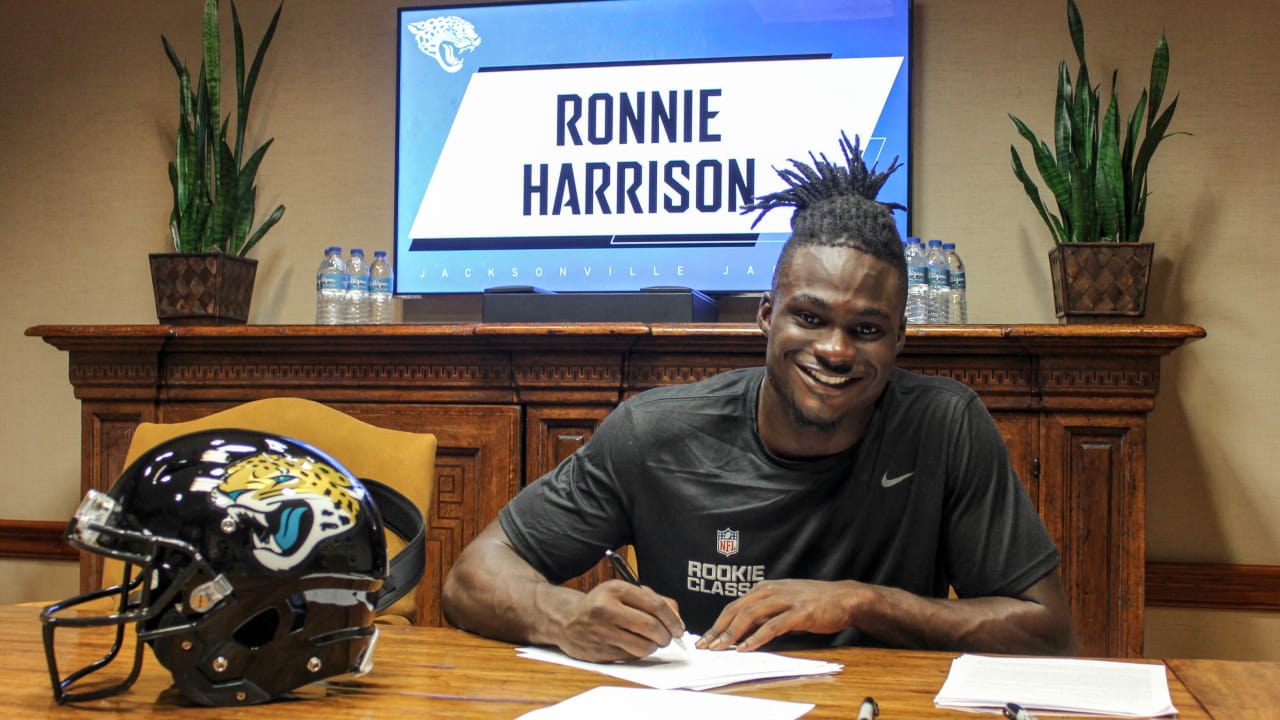 Official: Ronnie Harrison signs