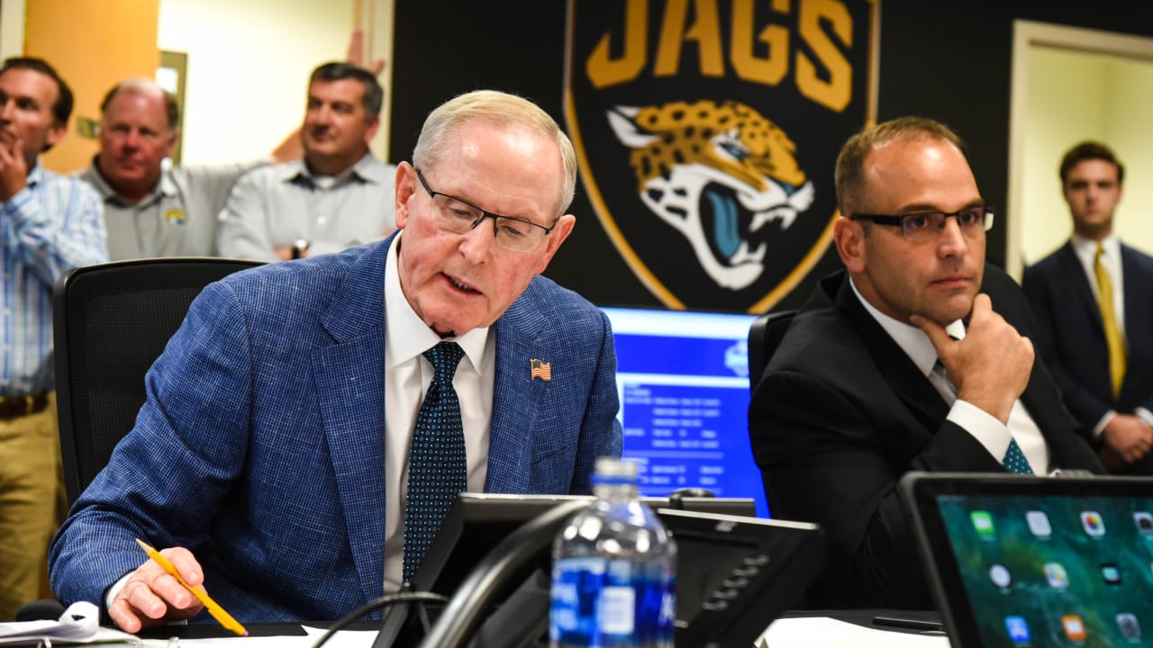 Coughlin: "He is a superb football player"