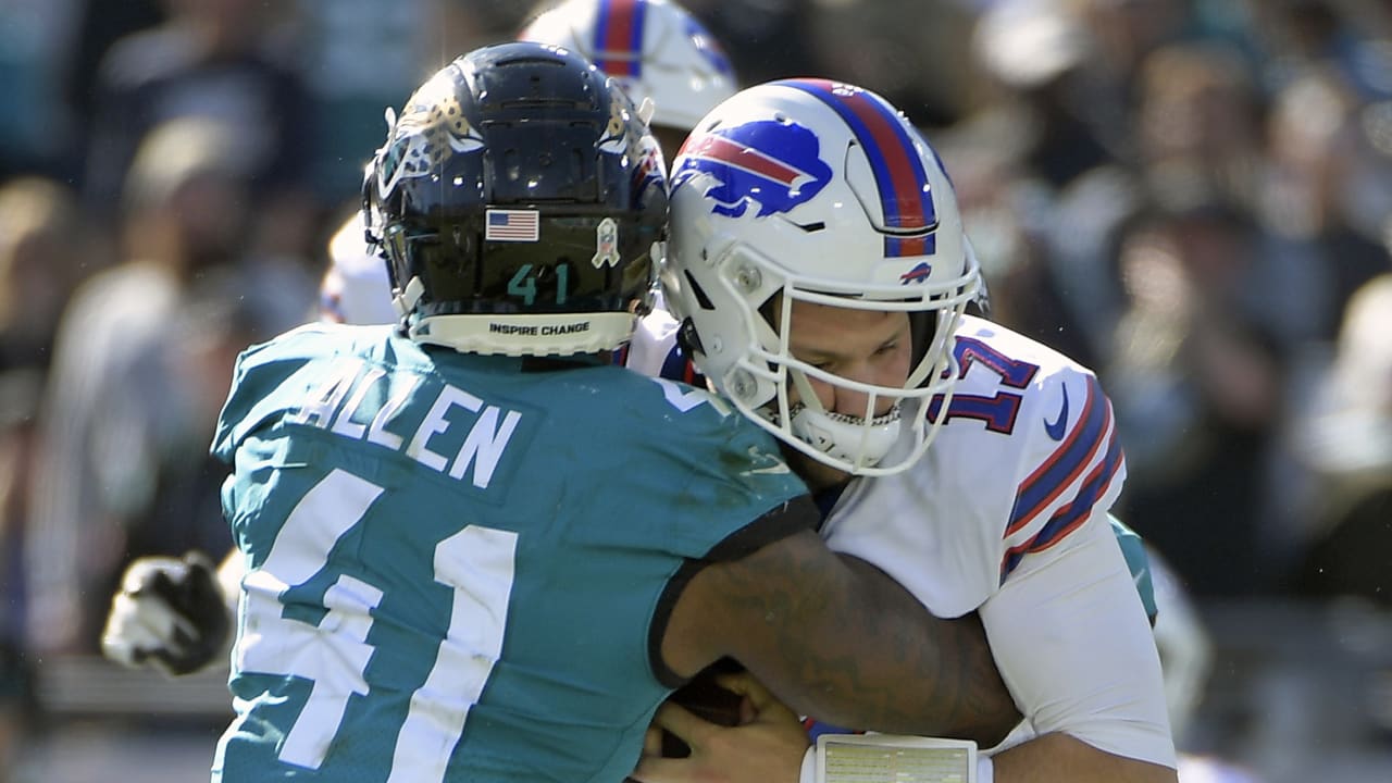 Highlight | Josh Allen get trifecta with fumble recovery on Josh Allen