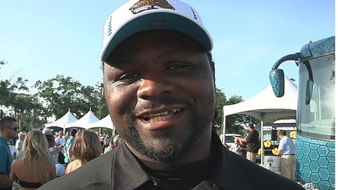 Pendleton on new contract