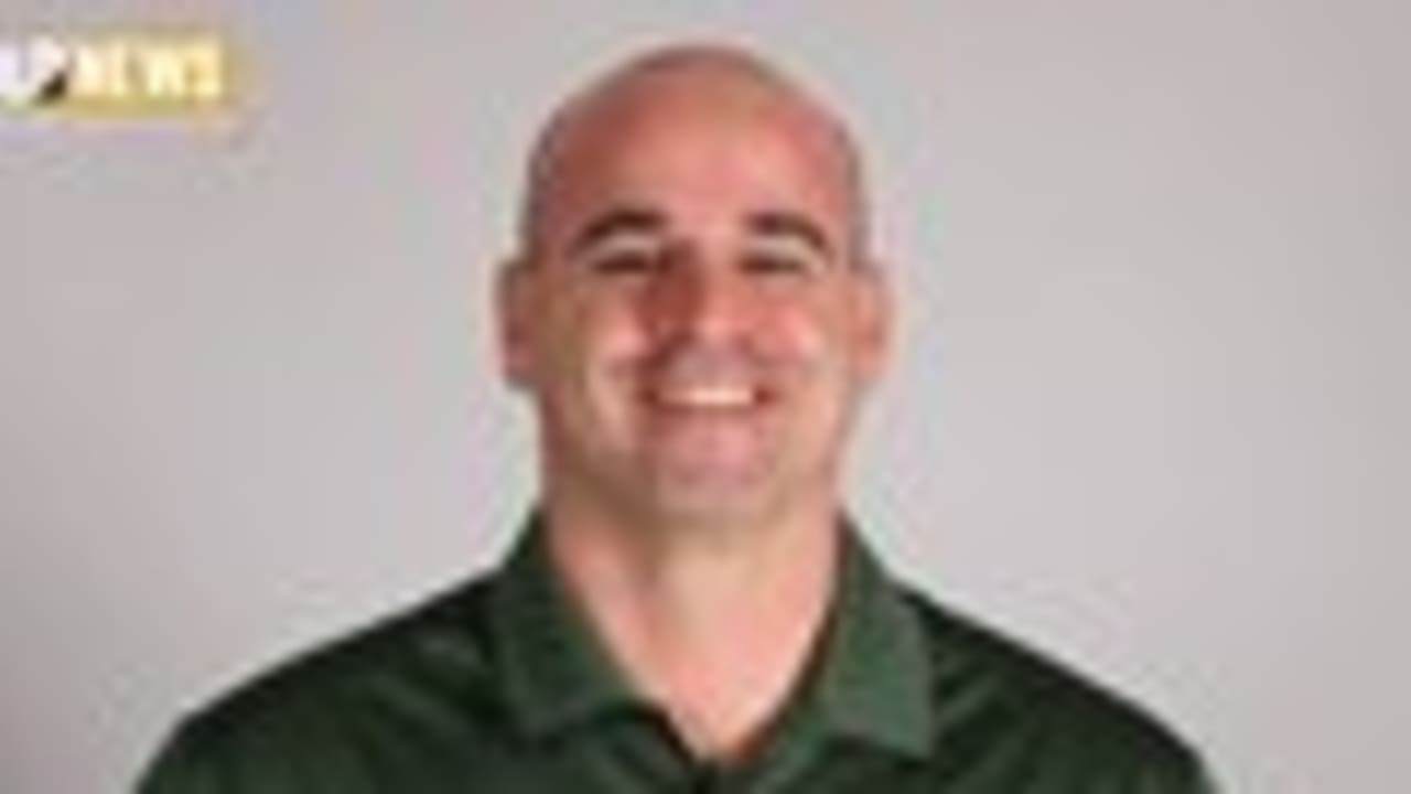 Mark Collins named linebackers coach
