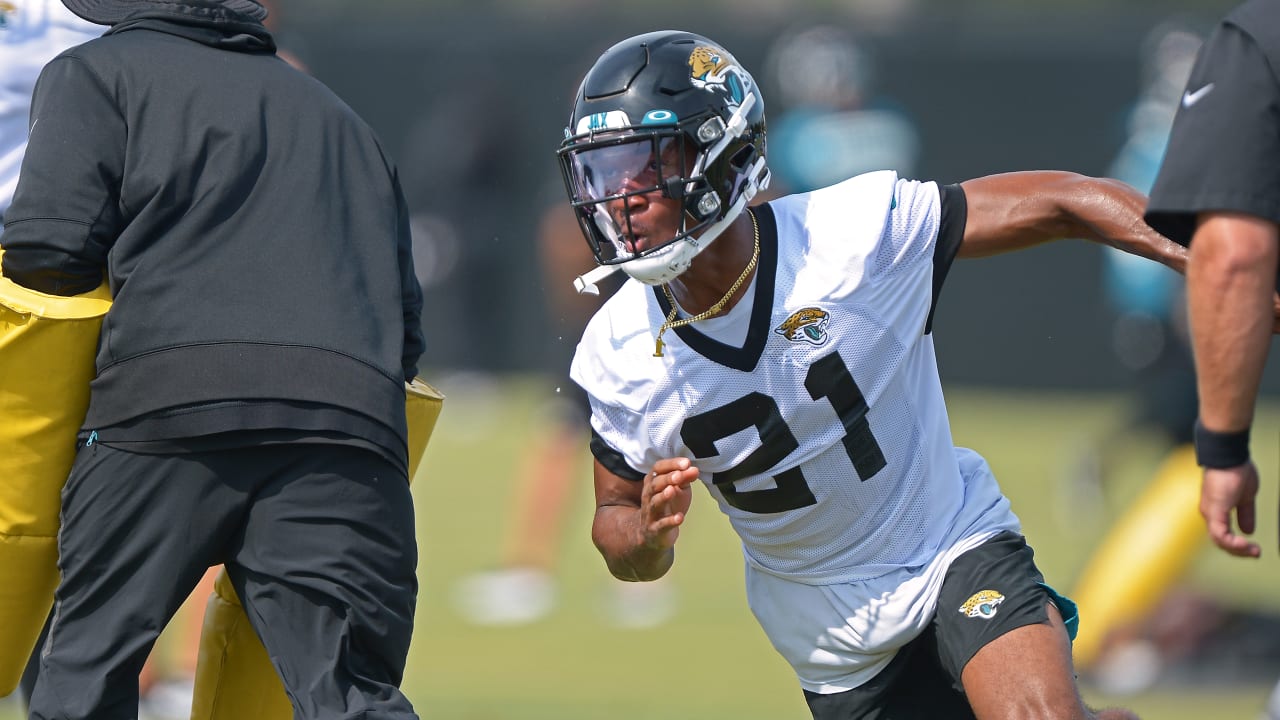 Jaguars Training Camp: First Practice in Helmets