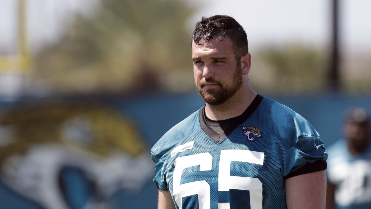 Interview: Jaguars center Brandon Linder