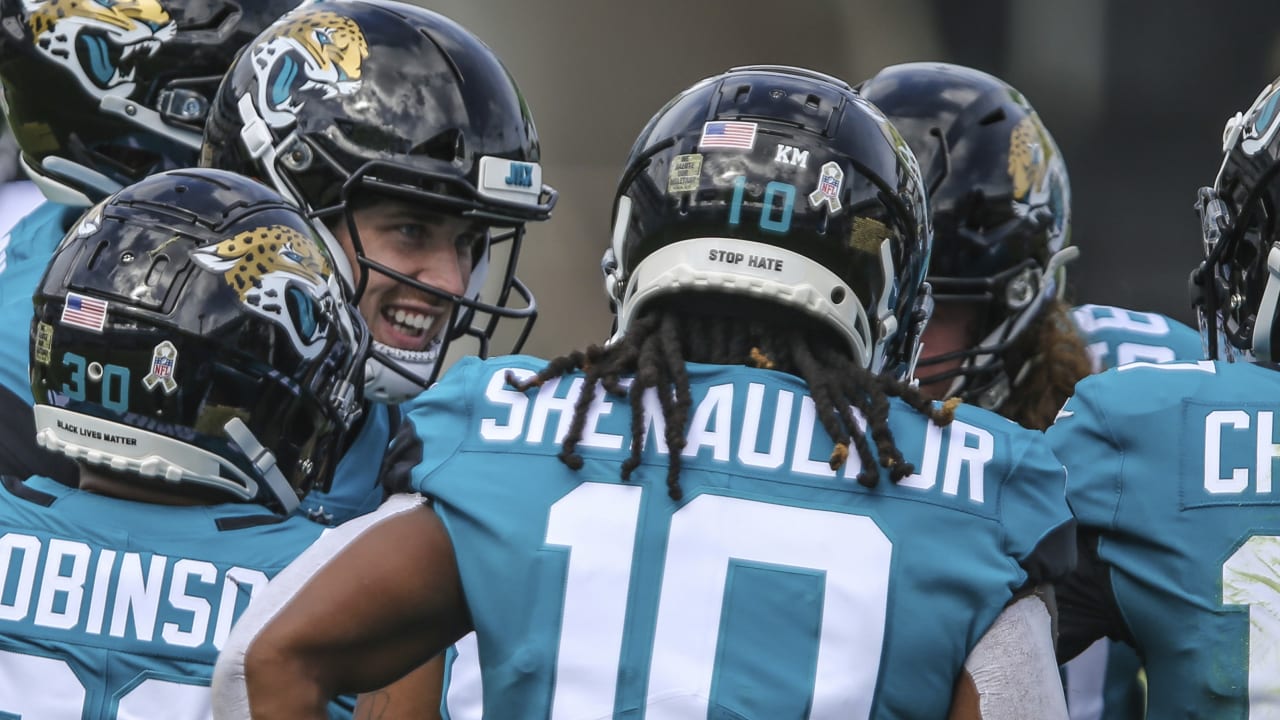 Game that was: Luton “never showed nerves” in first NFL start