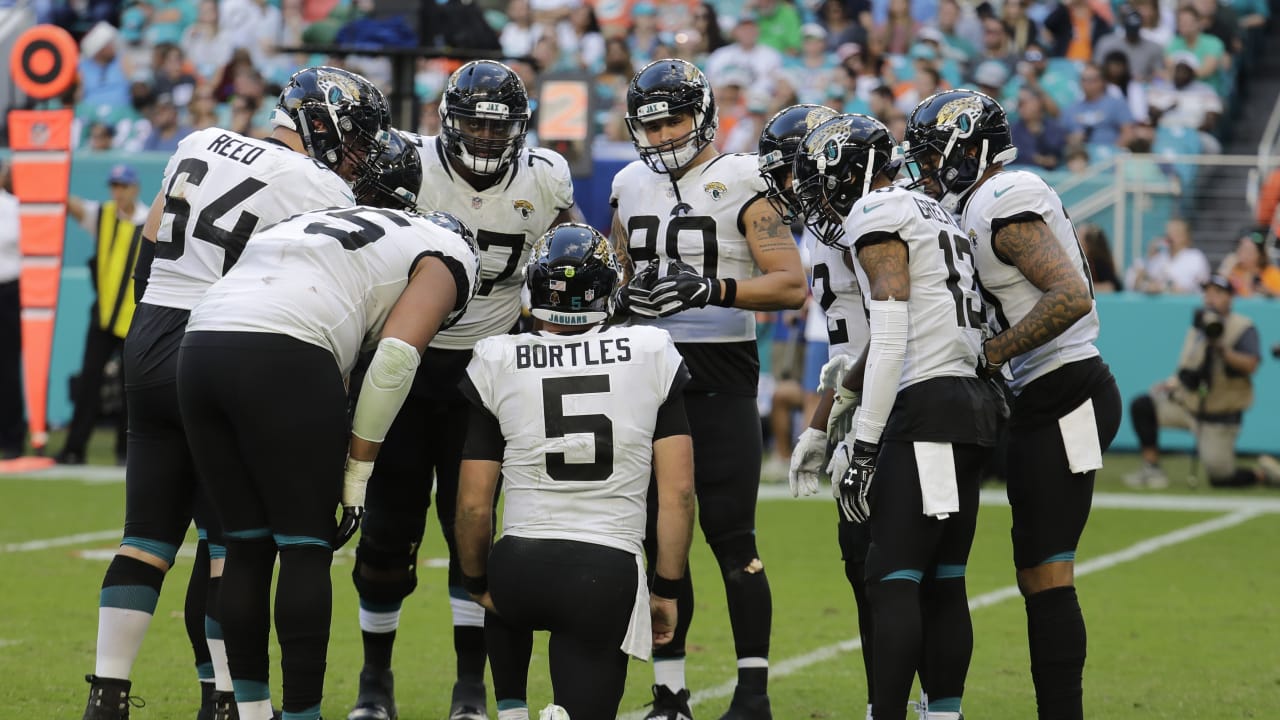 Inside a Minute: Here's Blake!