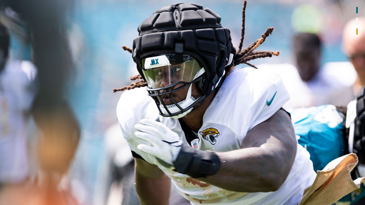 Jaguars DaVon Hamilton Returns to Practice