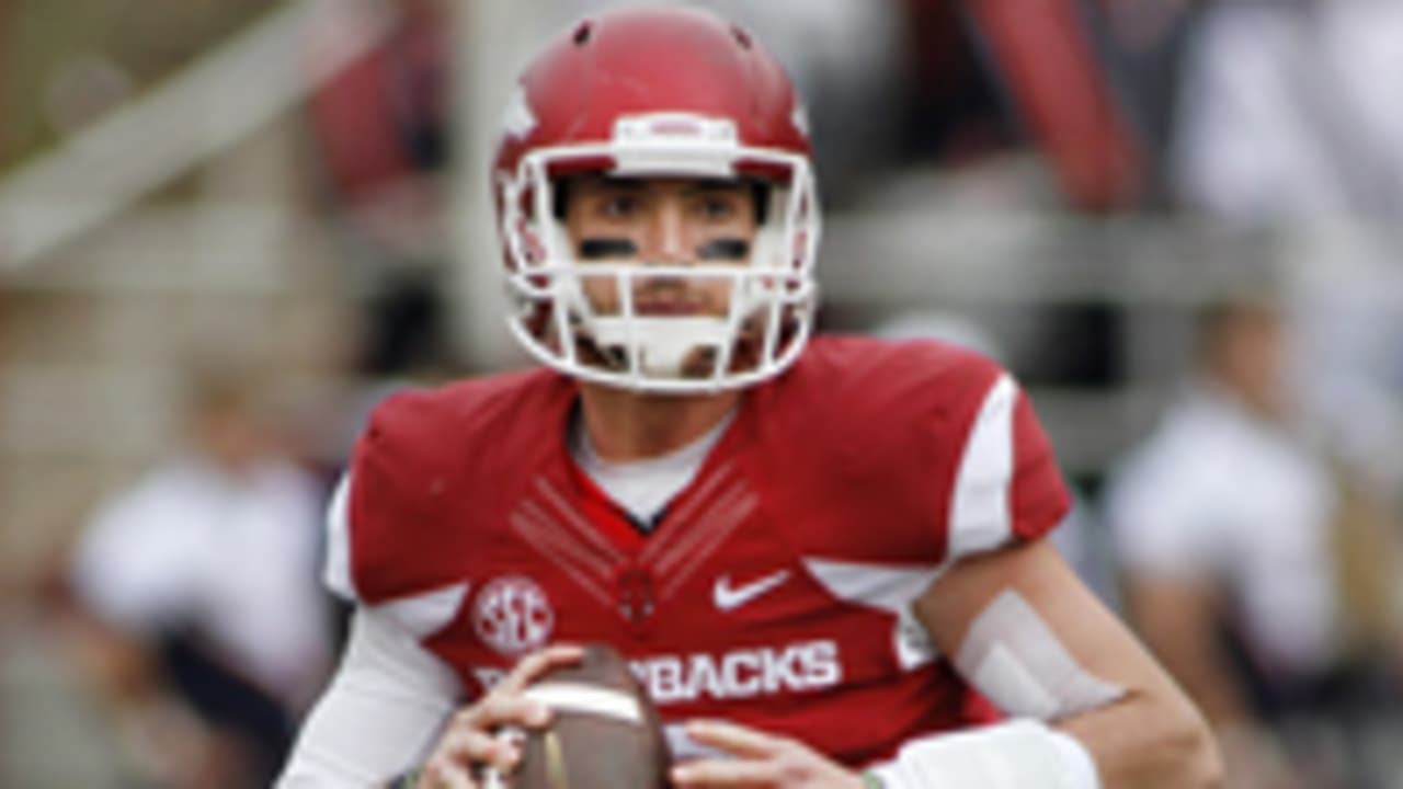 2016 Draft Class: Allen, Holmes sign contracts