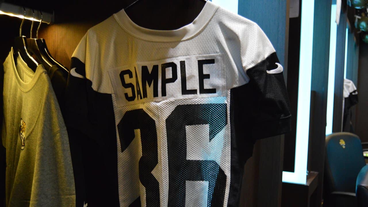 2015 Jaguars Rookie Minicamp: Locker Room Shots