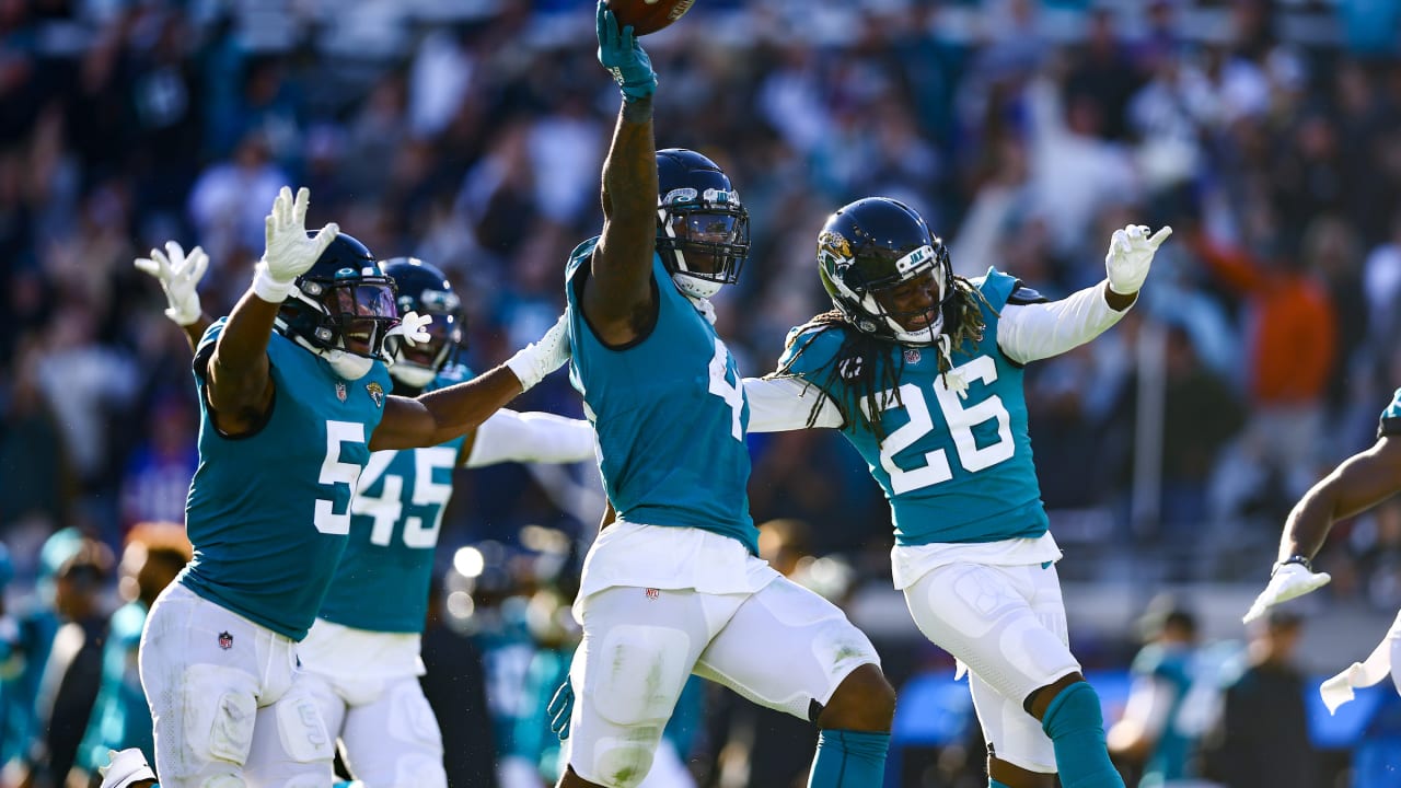 Highlights | Every outstanding play by the Jaguars' defense Week 9