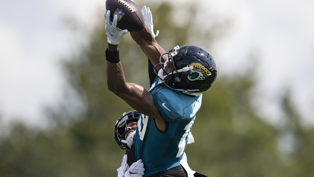 Training Camp Highlight | Collin Johnson catches TD pass from C.J. Beathard