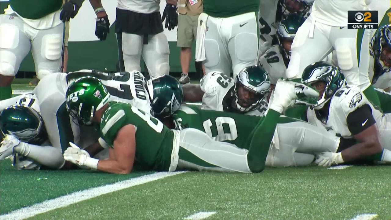 Highlight | Josh Adams Surges Into the End Zone to Convert a Game-Tying ...