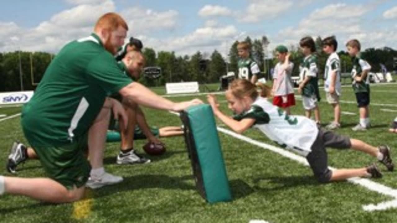 Gen Jets Kids Club Football Clinic Coming