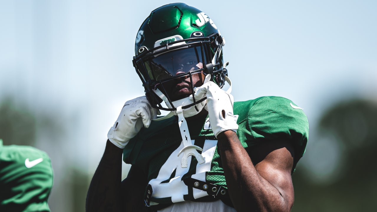 Jets S Jason Pinnock: 'I Like Being Uncomfortable Because You Learn a Lot'