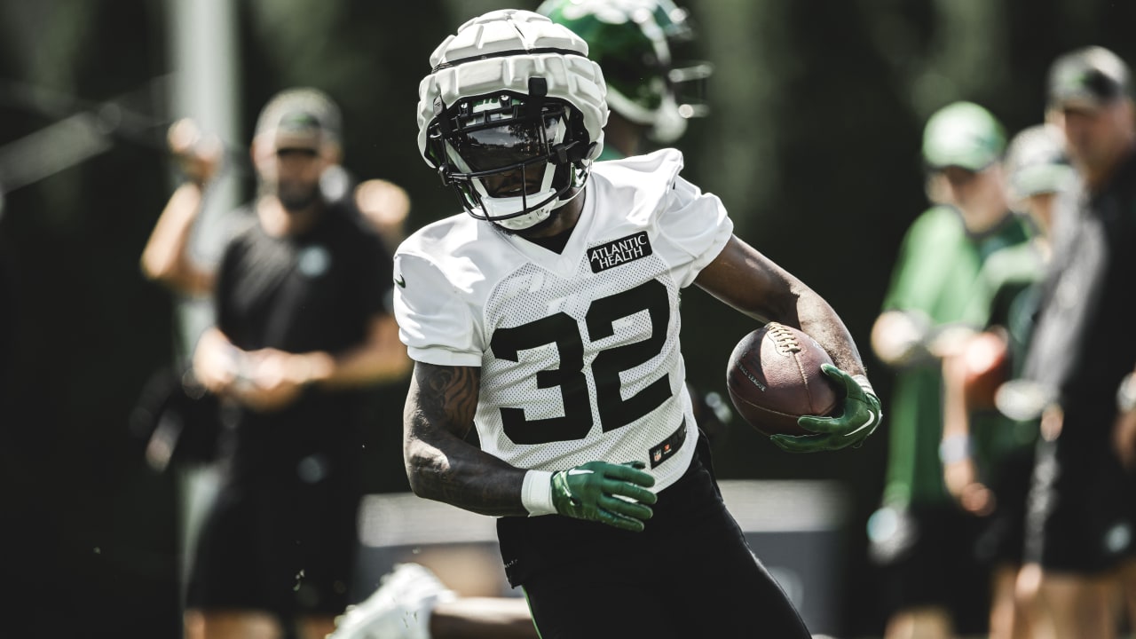 How Does RB Michael Carter Want to Improve Going Into the 2023 Season?