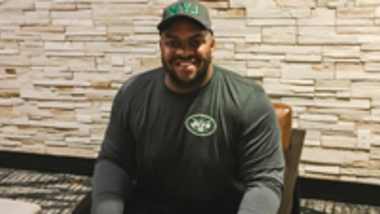 DL Mike Pennel Signs with Jets
