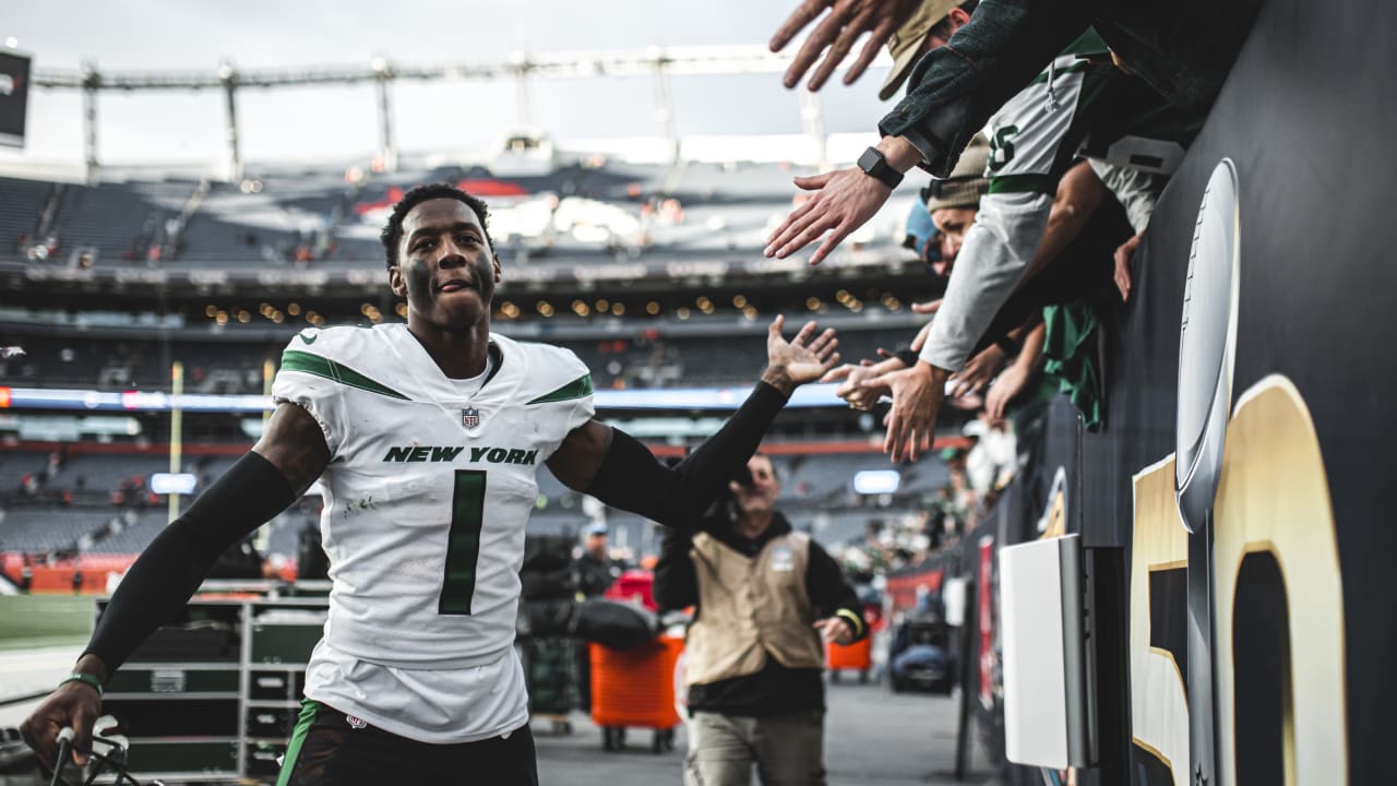 Through the Lens | All of the Best Photos from the Road Victory in Denver