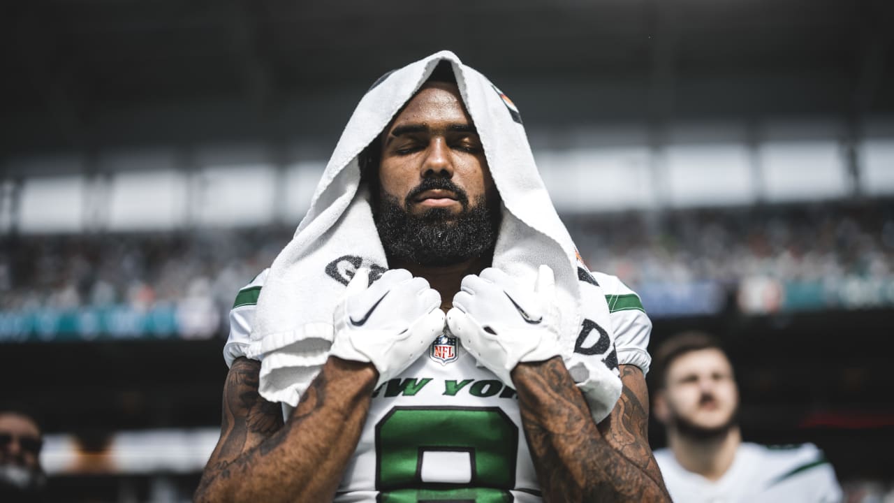 Gallery | Best Photos of WR Elijah Moore During the 2022 Season