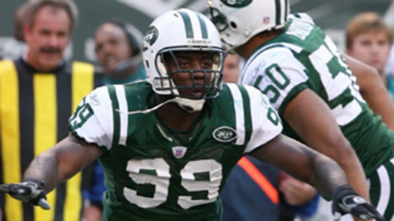 Jets Sign Bryan Thomas to Contract Extension
