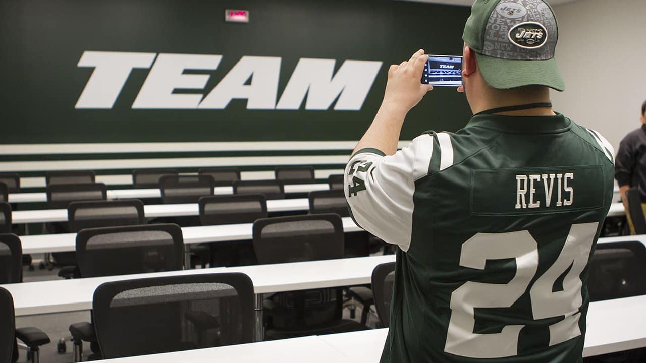 Jets Rewards: Fan Tour of Jets Training Facility