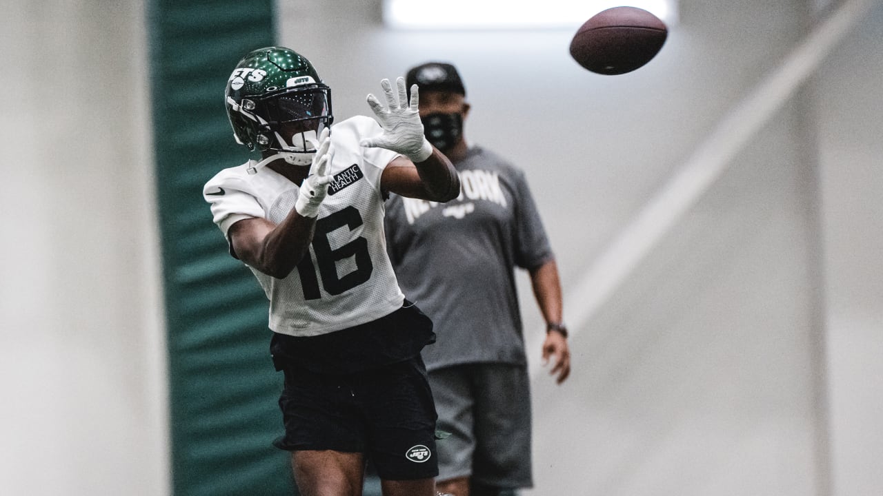 Jeff Smith Moves Up in the Jets' Wideout Rotation