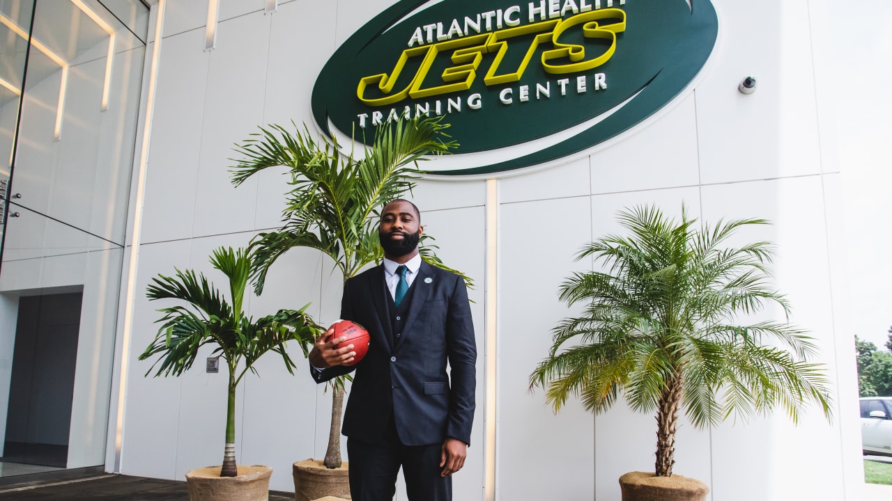 Top Photos from Darrelle Revis' Retirement Ceremony