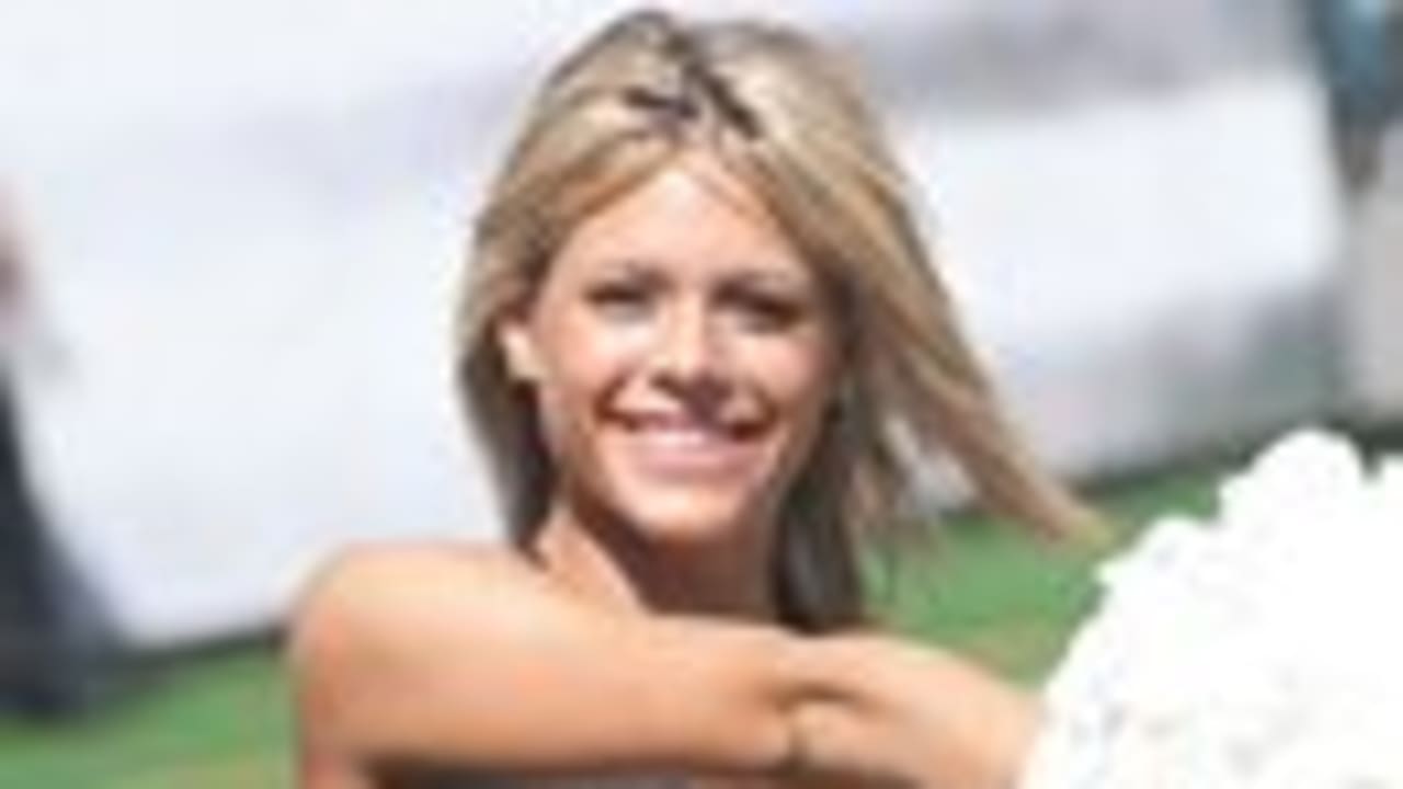 Jessica's First Aloha from the Pro Bowl