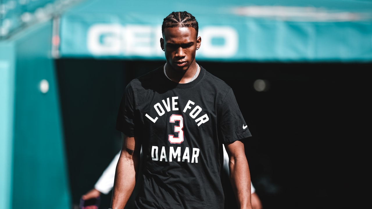 Gameday Gallery | Best Pregame Images Before Jets-Dolphins in Miami