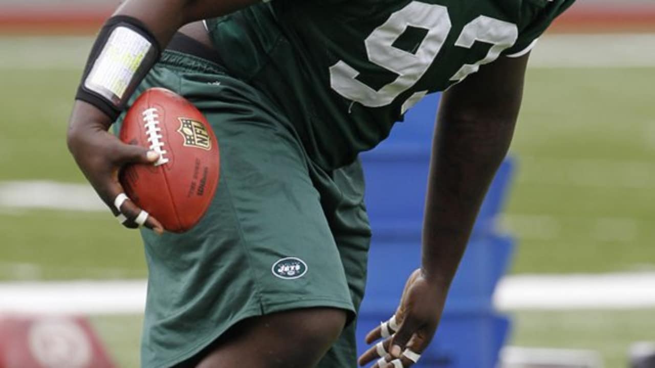 Kenrick Ellis Photos