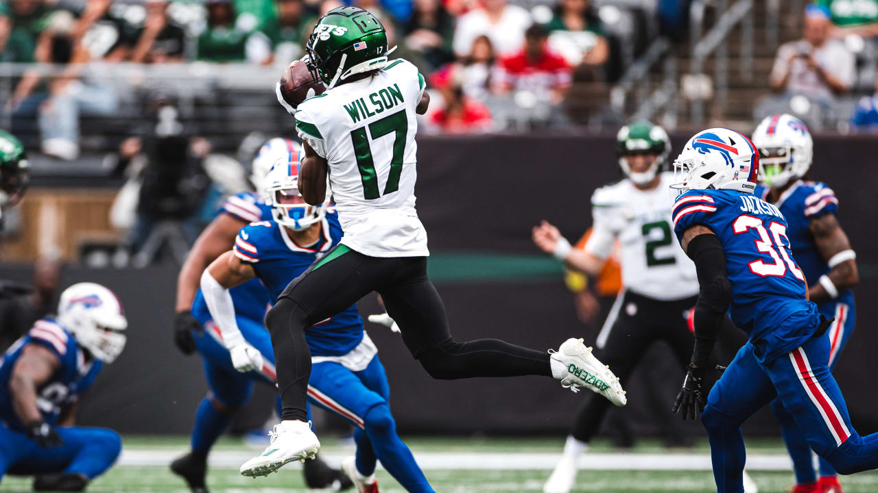 Jets WR Garrett Wilson Had ‘Gritty’ Performance in Win vs. Bills