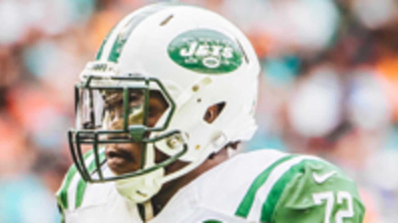 Shell Makes Good Strides in First NFL Test