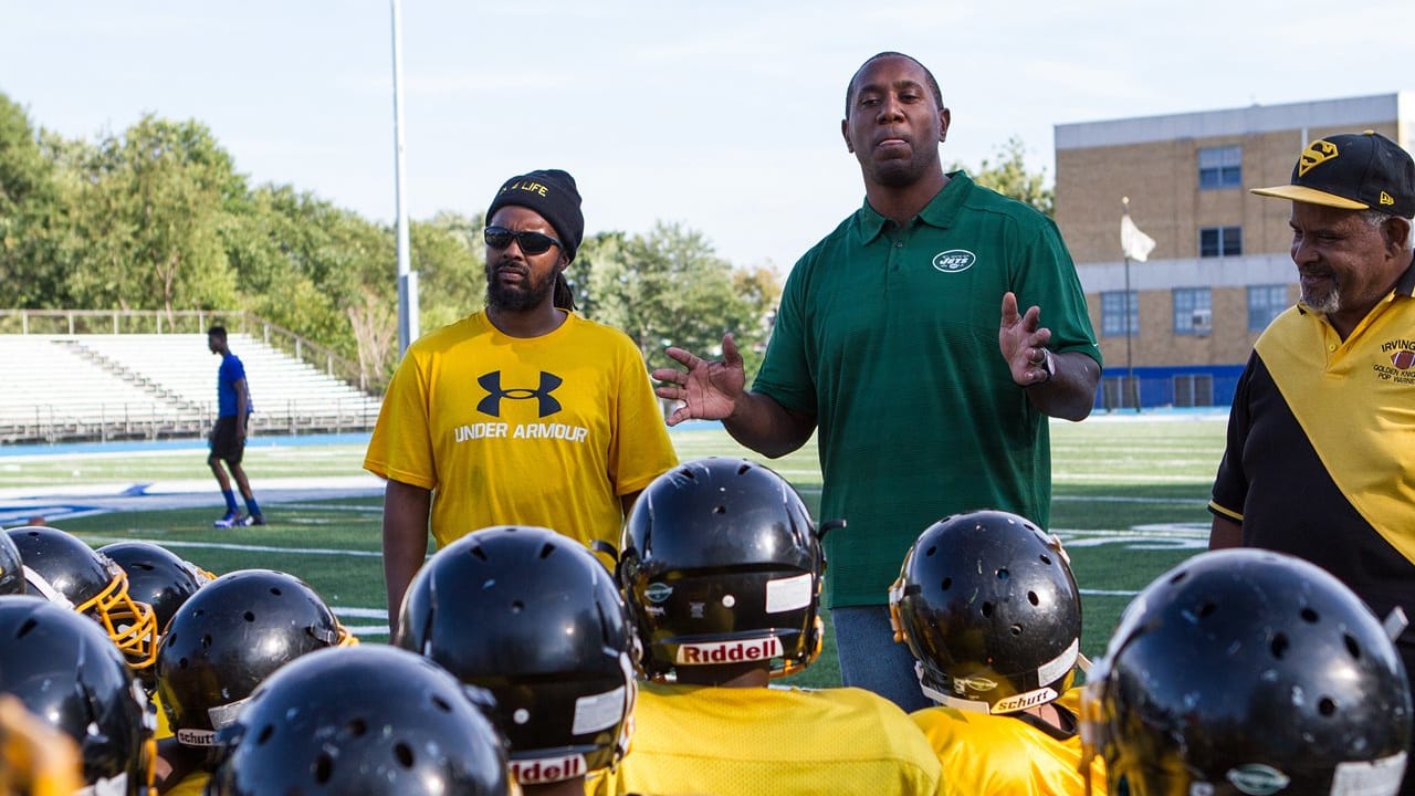 Brandon Moore Surprises Irvington Pop Warner Football Team