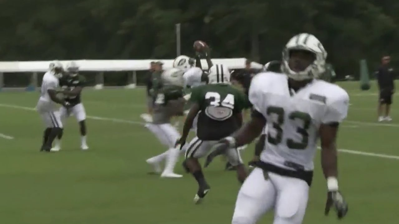 Camp Highlight: Saxton Catches Acrobatic Touchdown