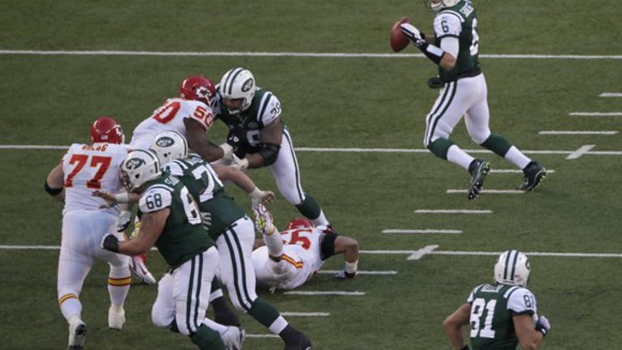 2011 Regular Season Week 14 Jets vs. Chiefs Game Photos