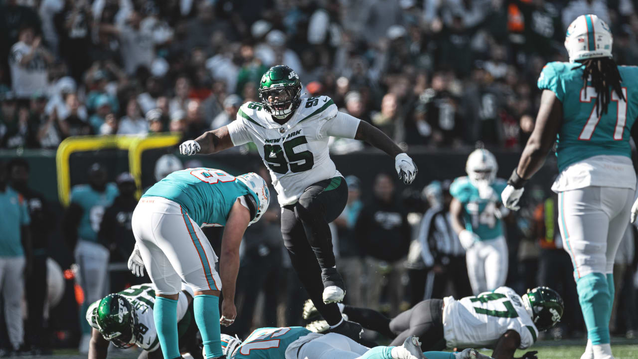 Gallery | Top Photos of the Jets Defense in the Win Over the Dolphins