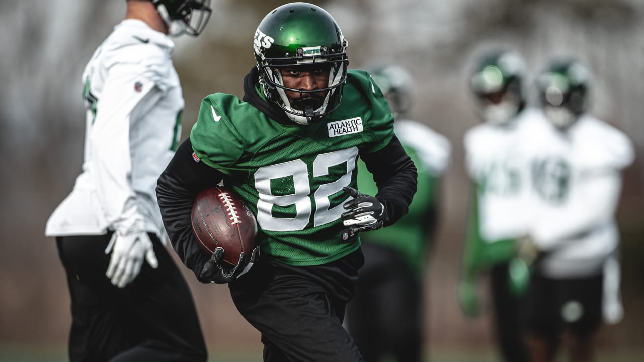 Notebook | Jets WR Jamison Crowder Doubtful; Elijah Moore Won’t Return ...