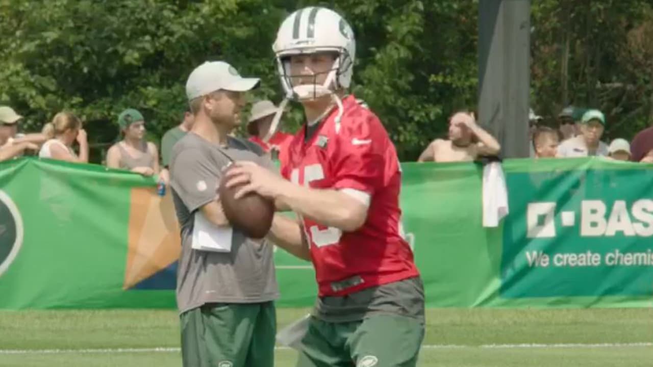 Training Camp Highlight: Josh McCown Goes Deep to Quincy Enunwa