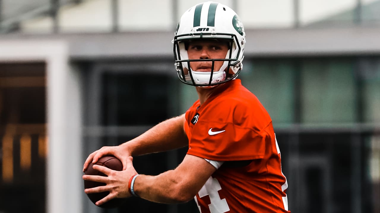Sam Darnold Remains on the Fast Track