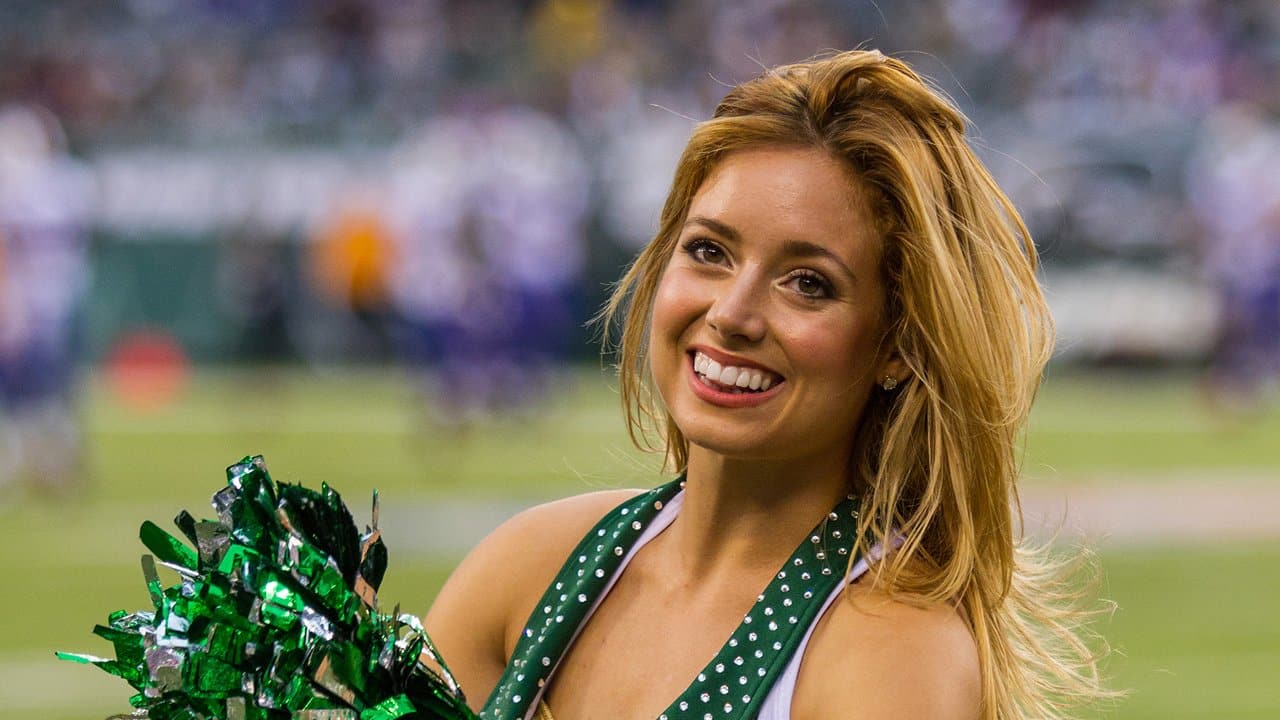 Flight Crew: Get to Know Savannah