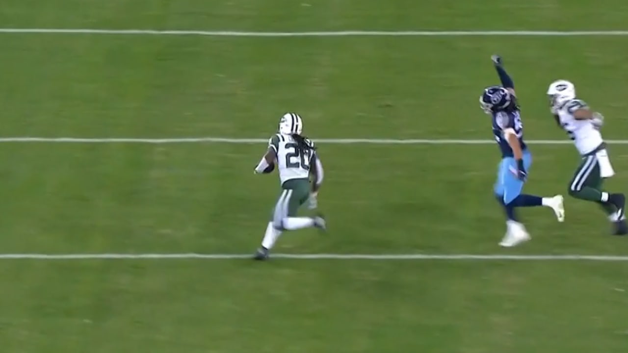 Highlight: Isaiah Crowell Rushes for 27 Yards