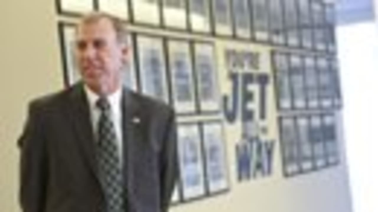 Idzik Extols ‘The Power of We’