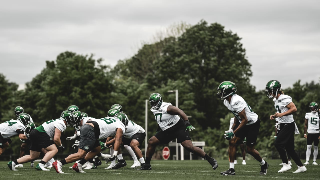 Photos | Best Images of the Jets Offensive Line