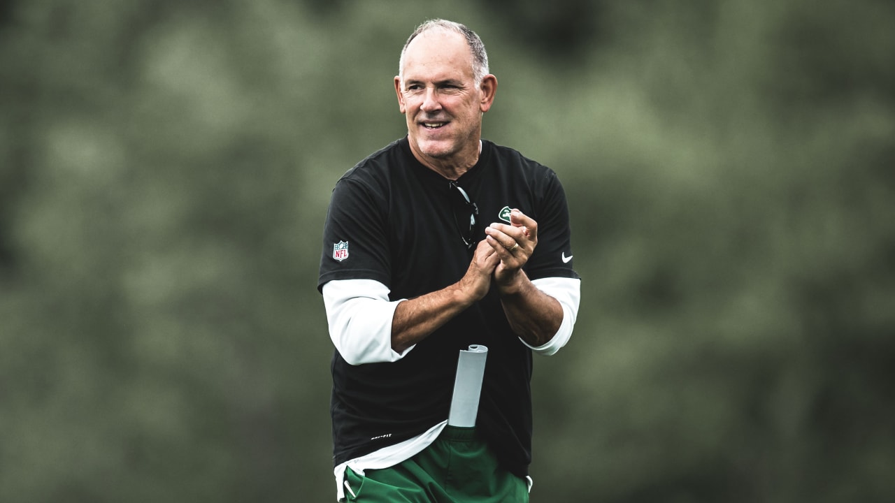 Jets Notebook | Senior Offensive Assistant Matt Cavanaugh Isn’t Done Yet