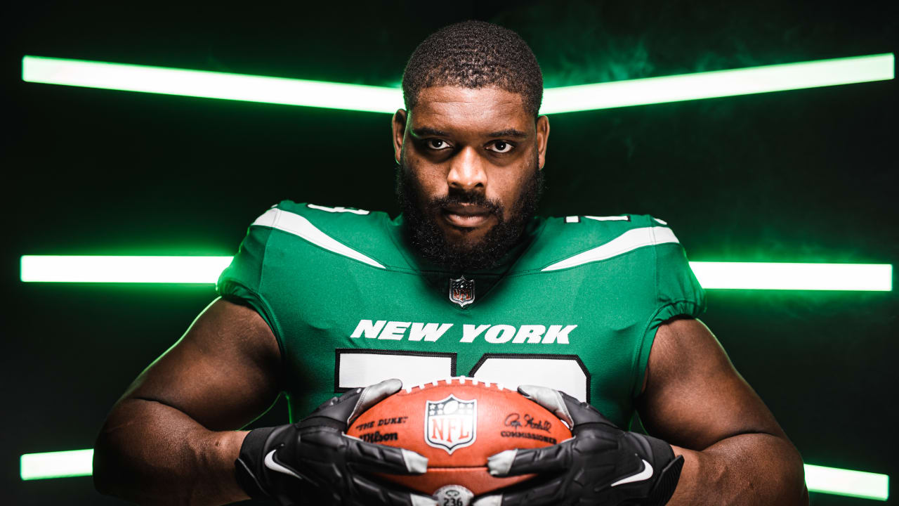 Gallery | Top Photos of Laken Tomlinson