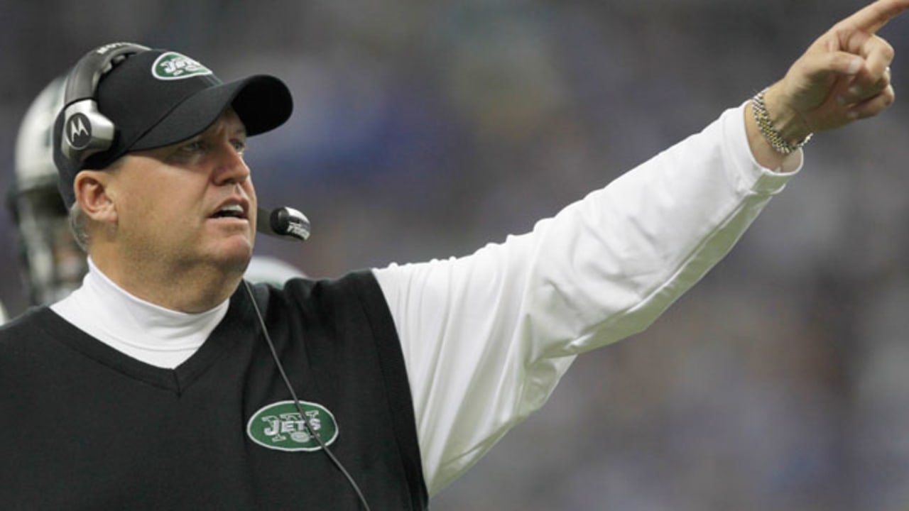 Rex Holds Court at Owners Meetings in NO