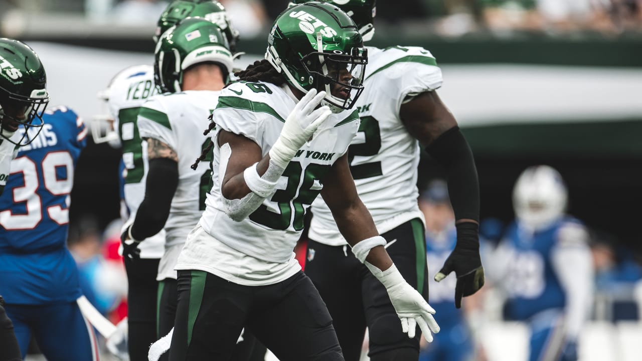 Jets Elevate LB Marcell Harris