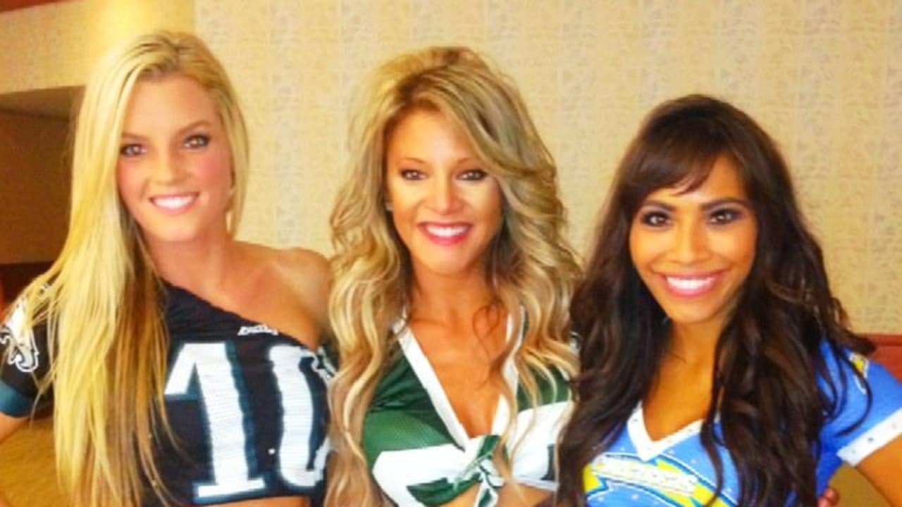 Nicole 2013 Pro Bowl Cheerleader