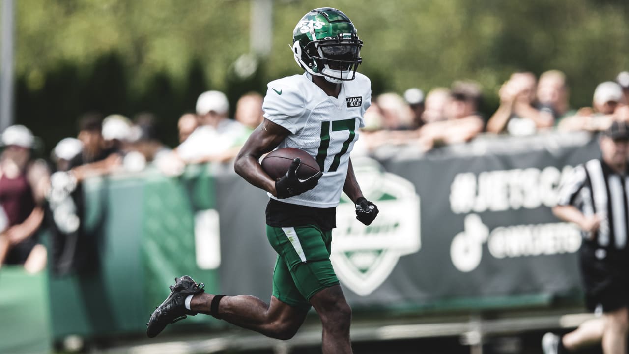 Jets Training Camp Hurts So Good for WR Garrett Wilson