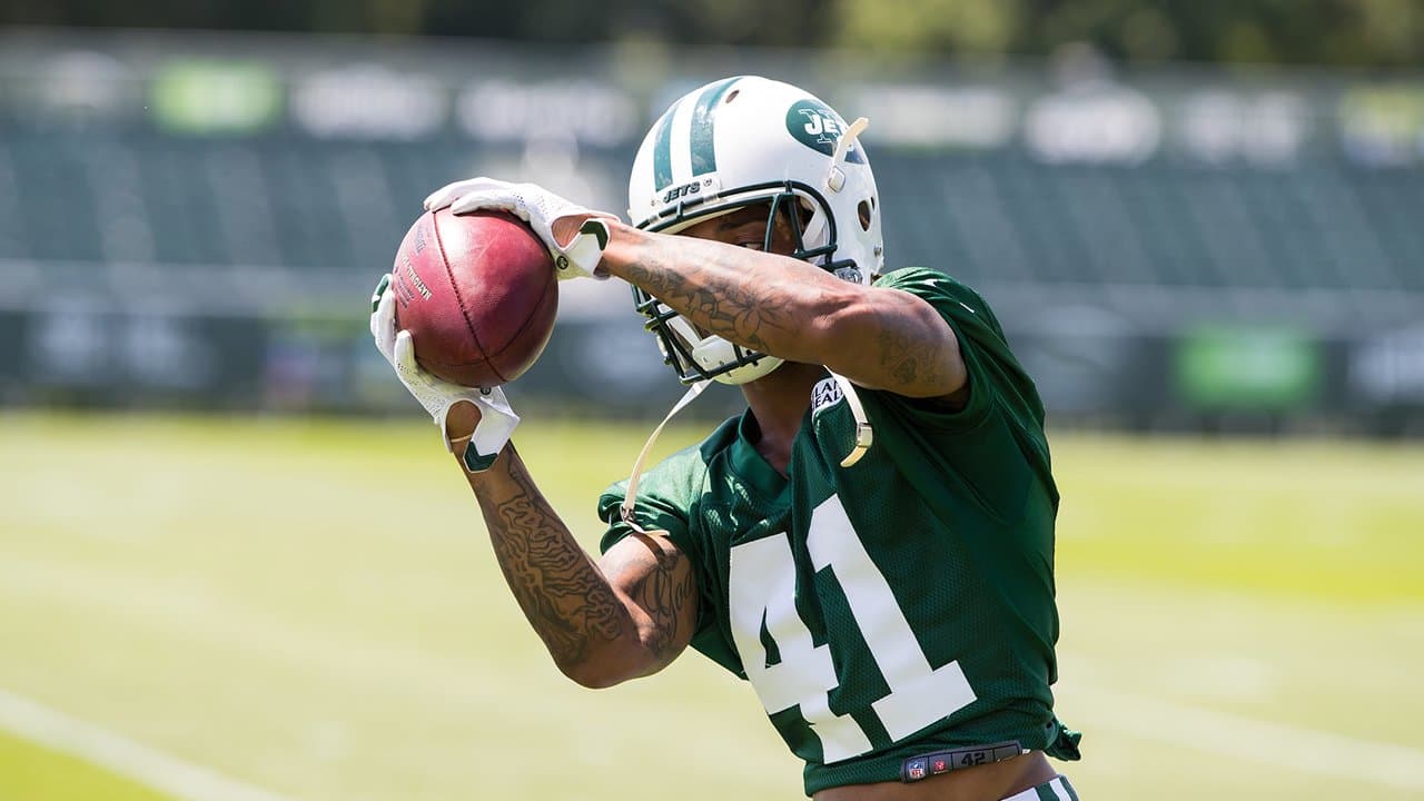 WATCH: Skrine INT in Team Drill