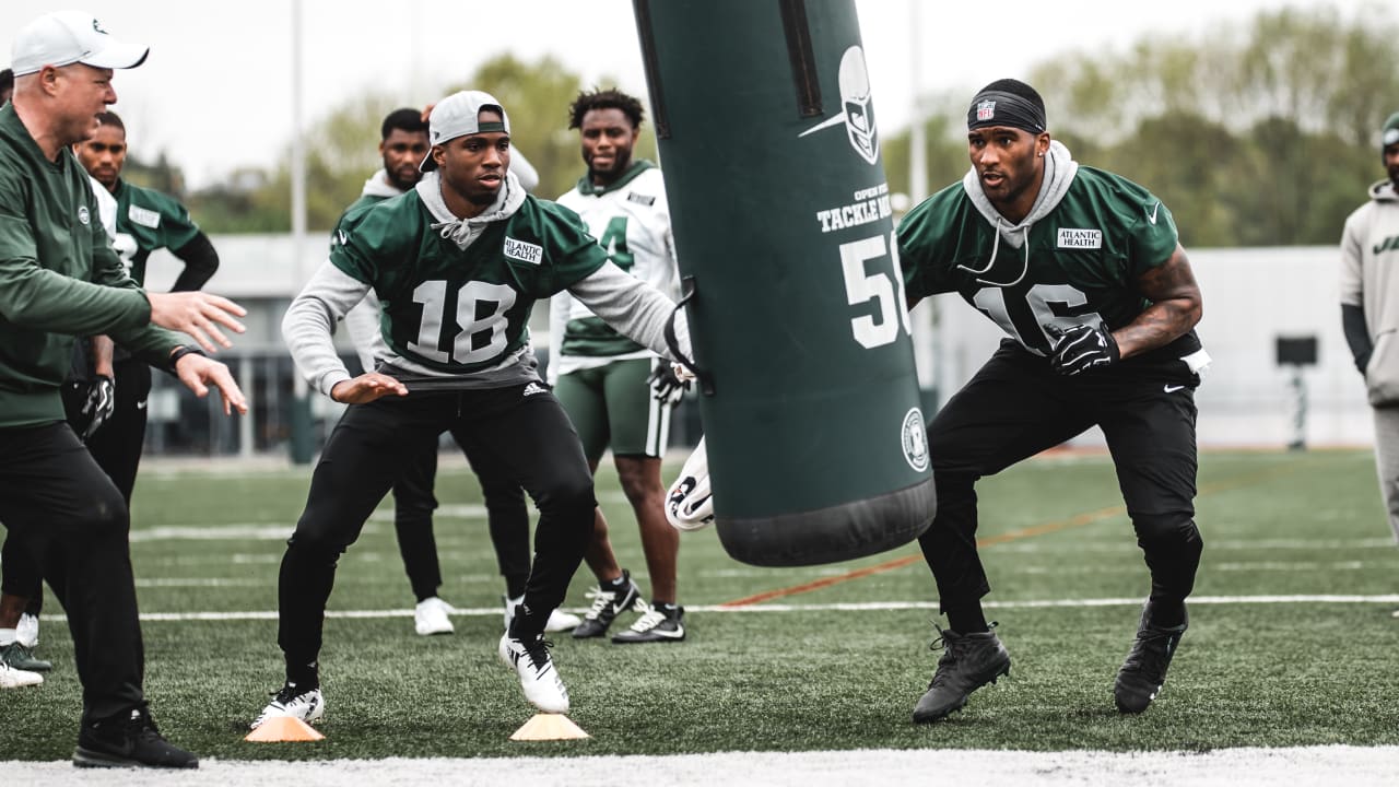 Jets Offseason Workout Drills in Photos