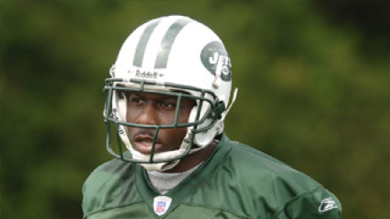 Jets Waive 23 Players